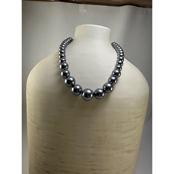 Marvella | Jewelry | Vintage Dark Silver Beads | Poshmark